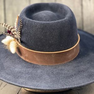 FauxyFurr Vintage + Handmade | Accessories | Handmade 0x Fur Felt Hat ...